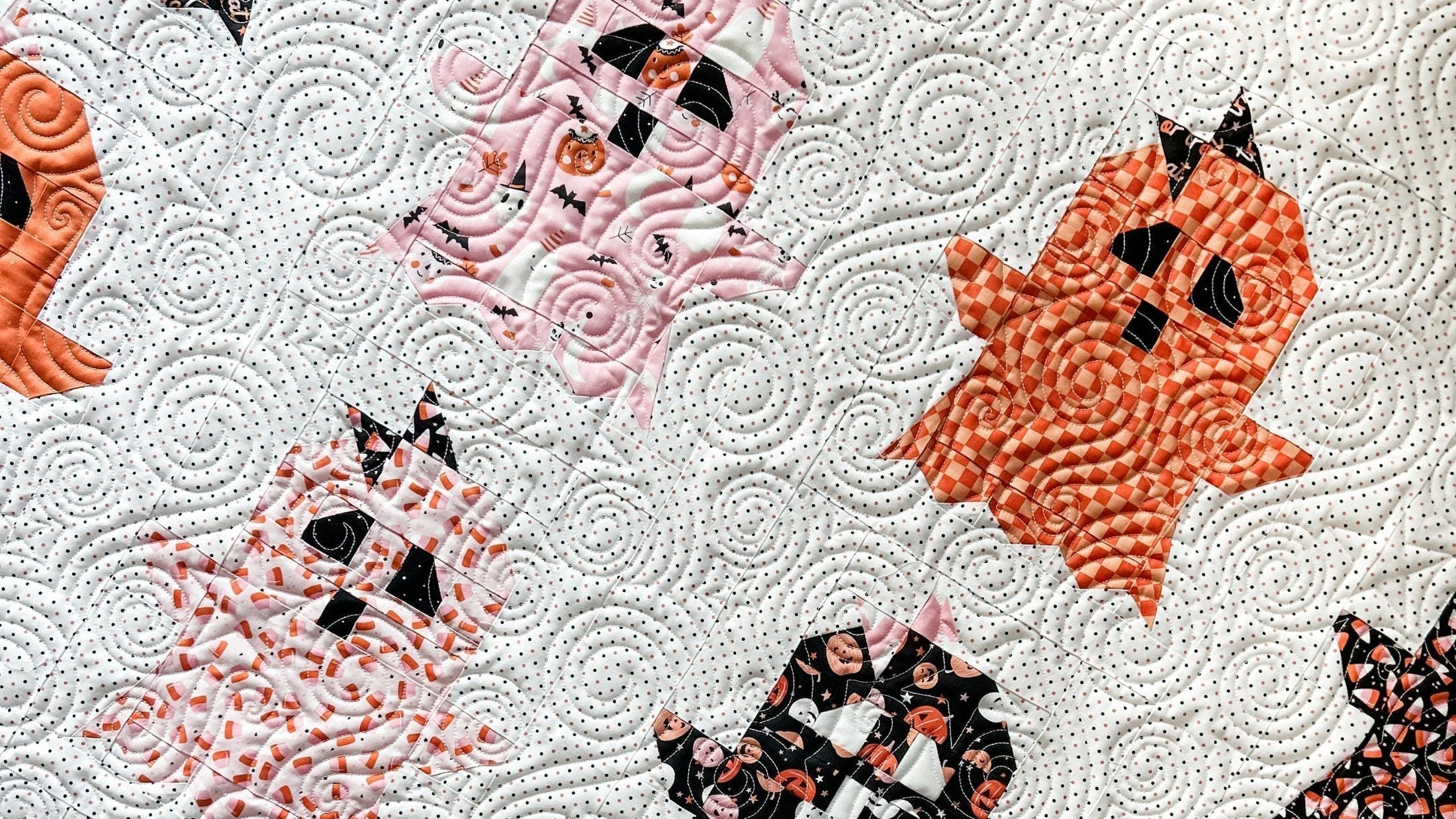 Boo Quilt: A Sweet and Spooky Halloween Quilt Featuring Hey Pumpkin Fa ...